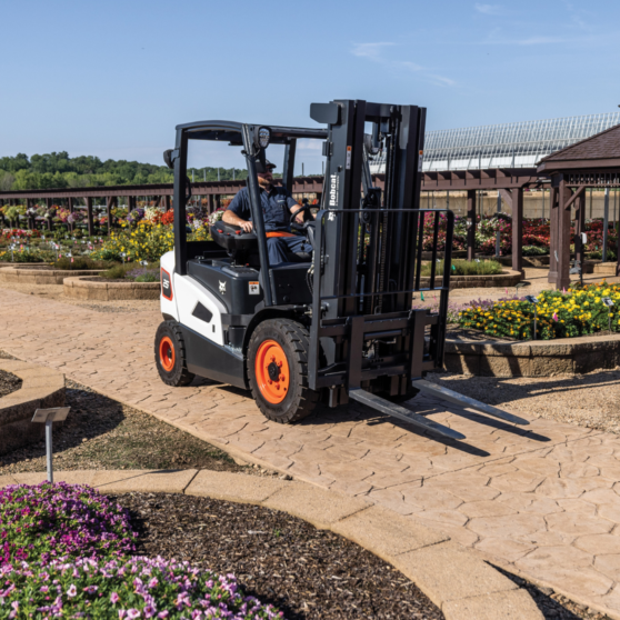 Bobcat Medium-Capacity Diesel Pneumatic Tire Forklift - Vitan Equipment